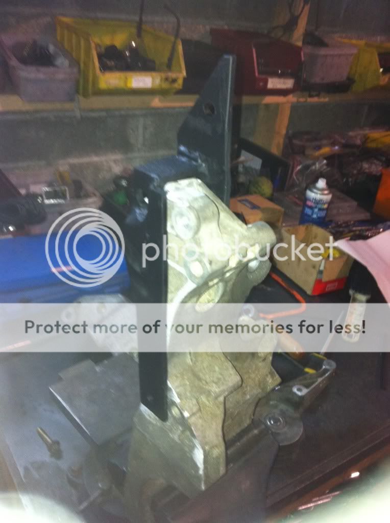 Fixed broken engine mounts (how-to with pics) - UKPassats